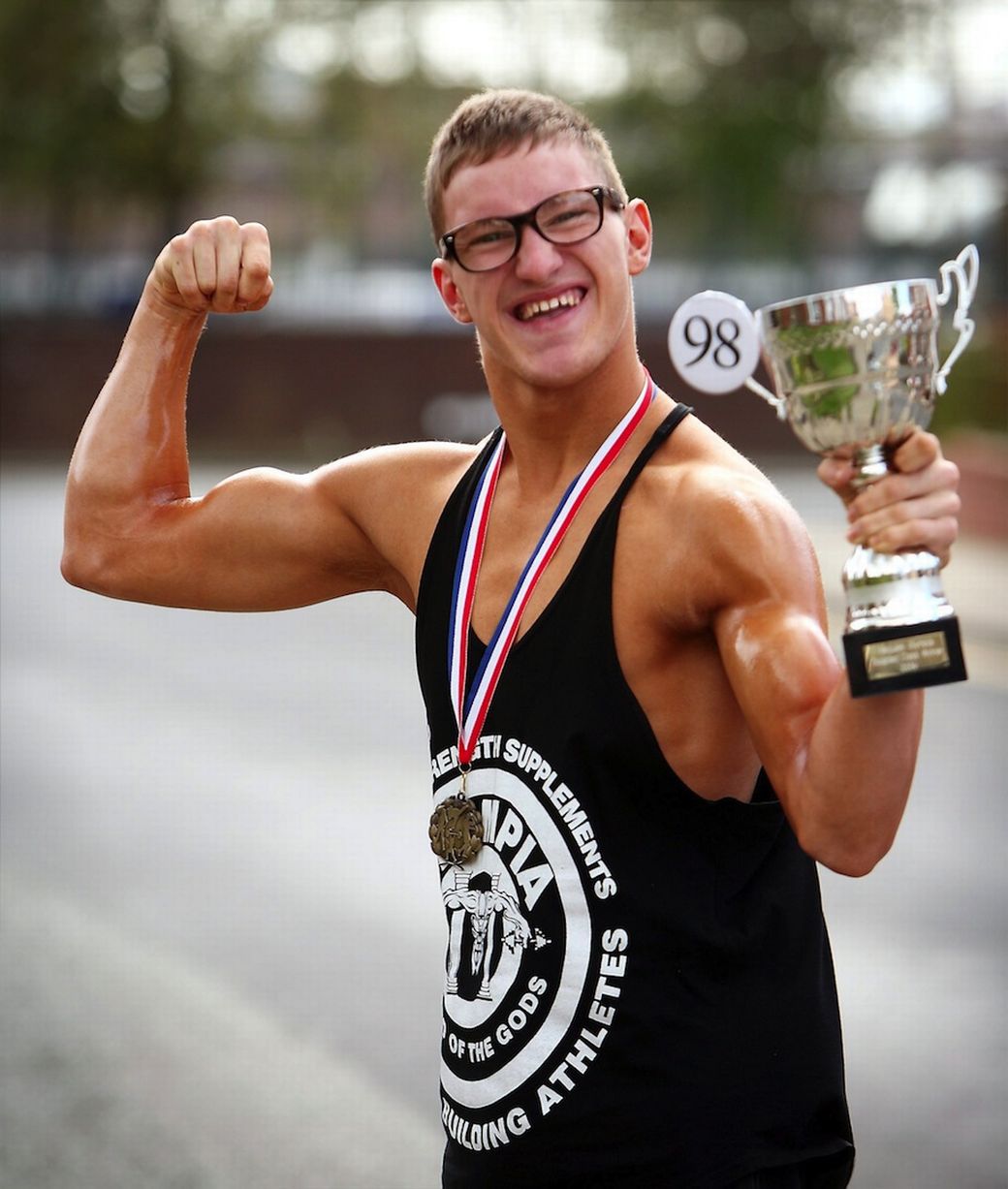Ő a mi Hősünk: Joshua Whipday - BodyBuilding - Ép testben ép lélek