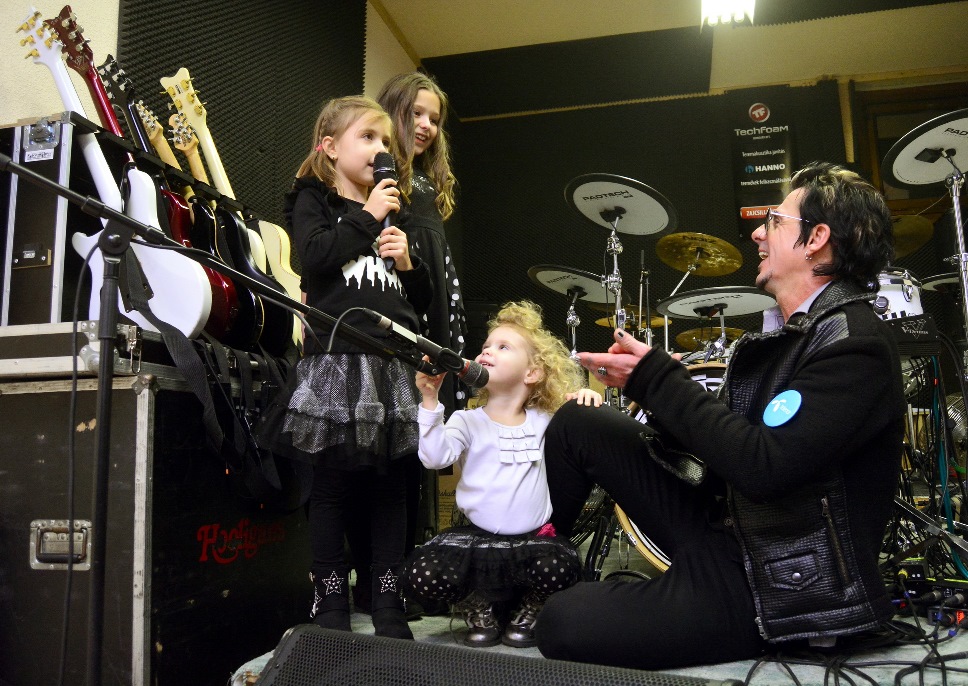 Kiss Endi: Igazi Rock ’n’ Roll család vagyunk! - BUDAPEST24