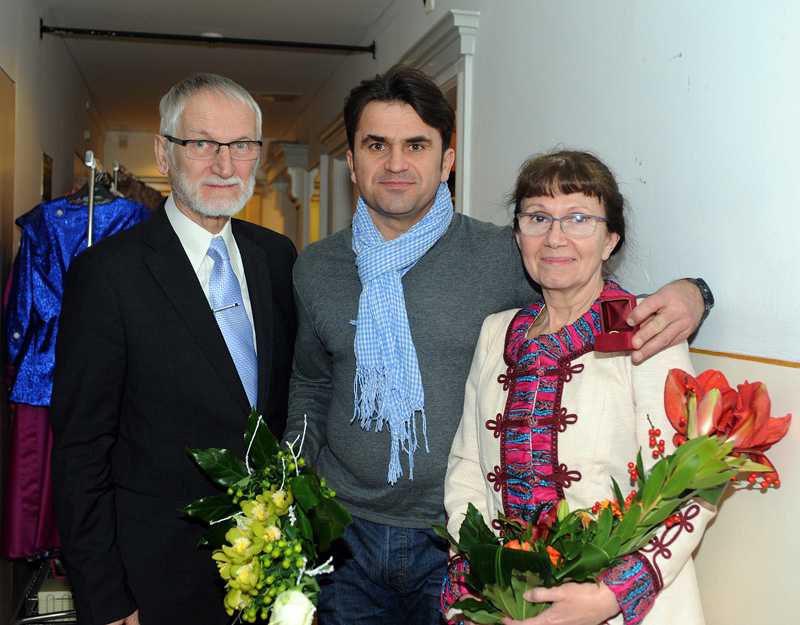 ÁTADTÁK A RUTTKAI ÉVA-EMLÉKGYŰRŰT - BUDAPEST24