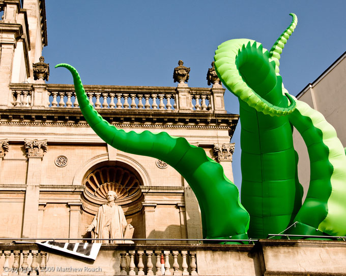 Támad a zöld óriáspolip - Filthy Luker és az Art Attack - Budapest ...