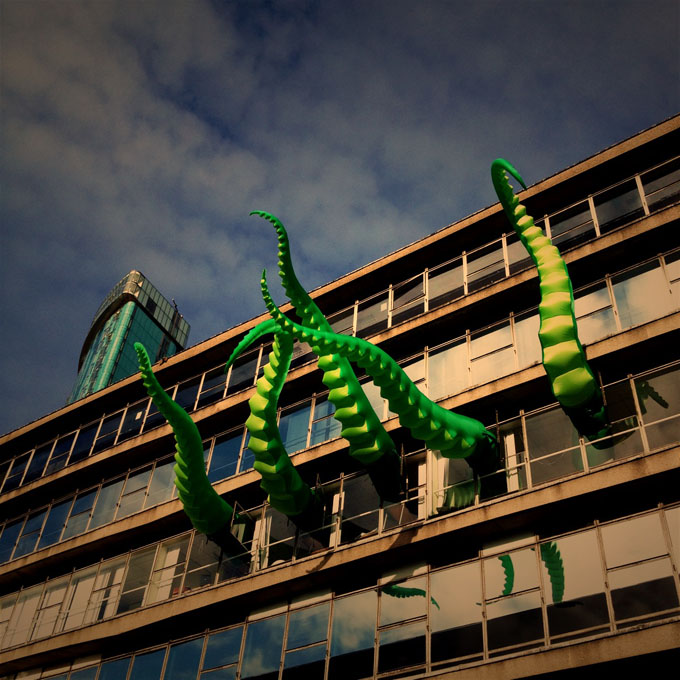 Támad a zöld óriáspolip - Filthy Luker és az Art Attack - Budapest ...