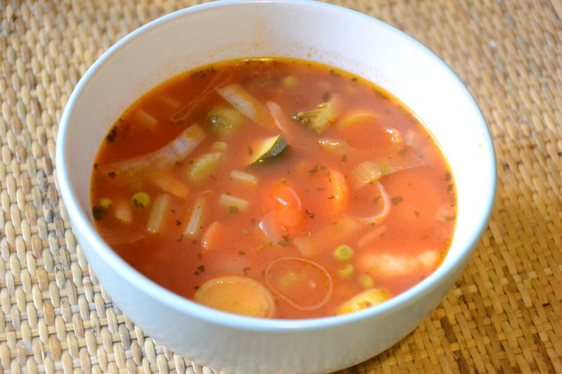 Vega minestrone leves / Vegetarian minestrone soup - Macskatappancs konyha