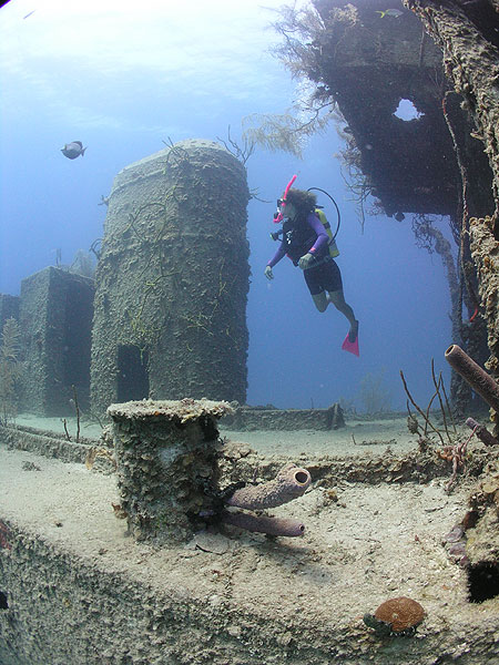 60. Prince Albert - Roatan, Honduras - Hajóroncsok