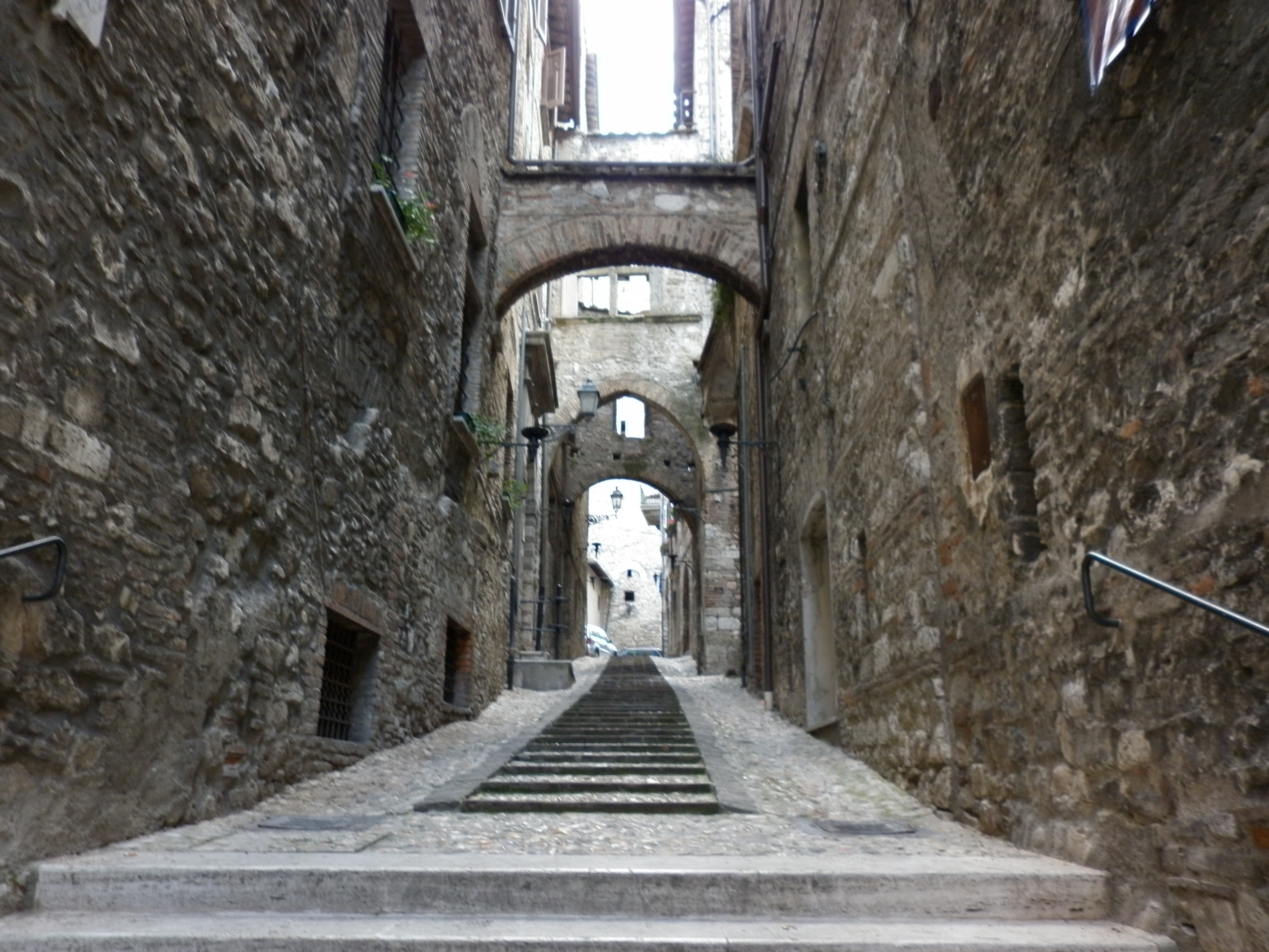 Kis olasz városkák egy percben: Narni - Napsütötte Itália