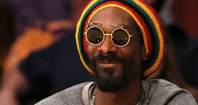 Snoop Lion és a reinkarnáció - Lángoló
