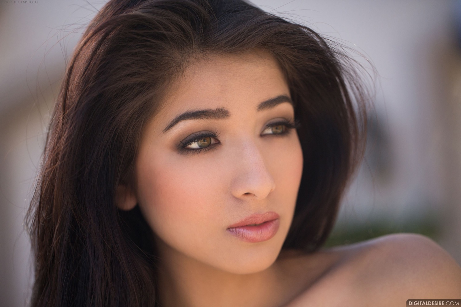 Adriana - Meztelen Lányok