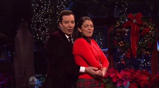 Jimmy Fallon & Cecily Strong: Baby, It’s Cold Outside (a Saturday Night ...