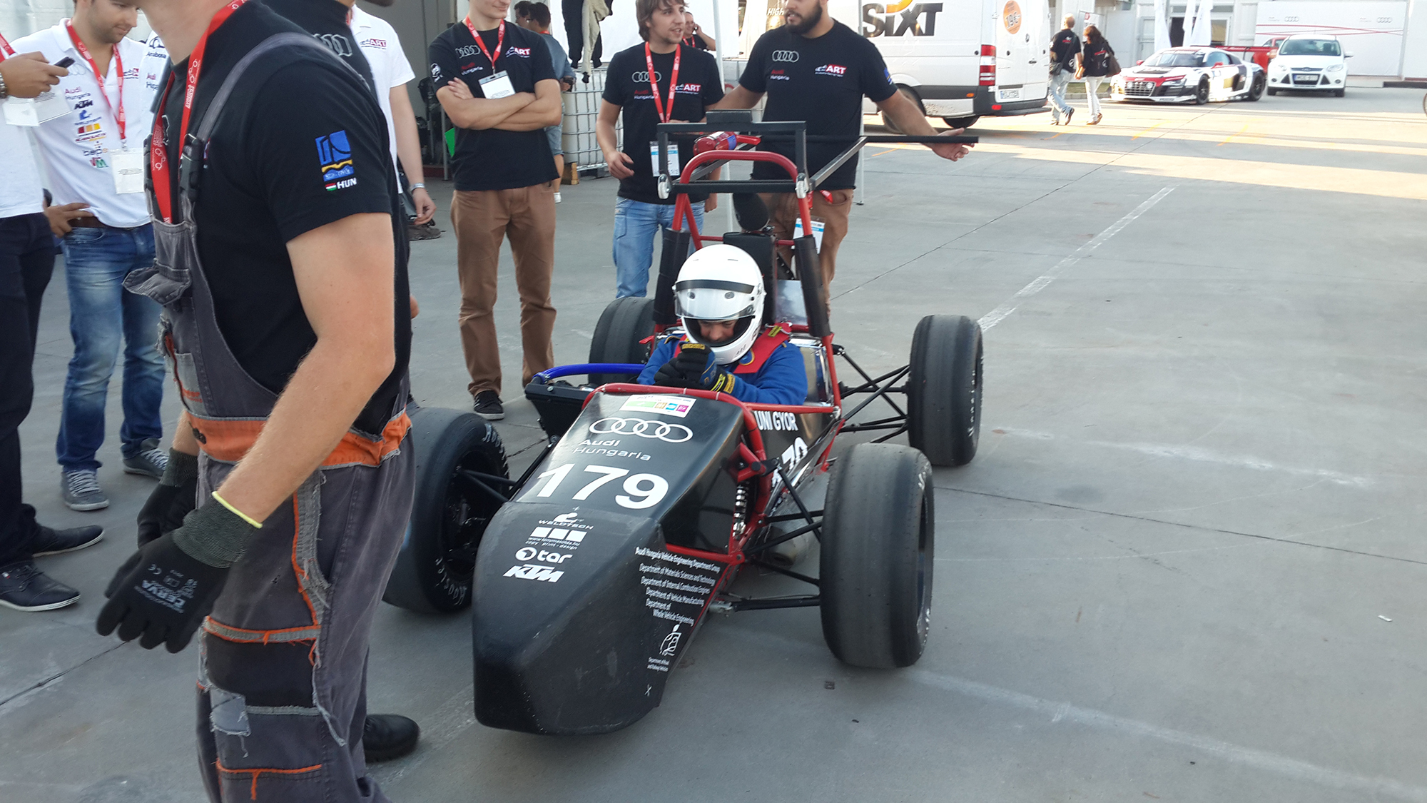 Arrabona Racing Team és a Formula Student 1. napja - Formula 1, ahogy ...