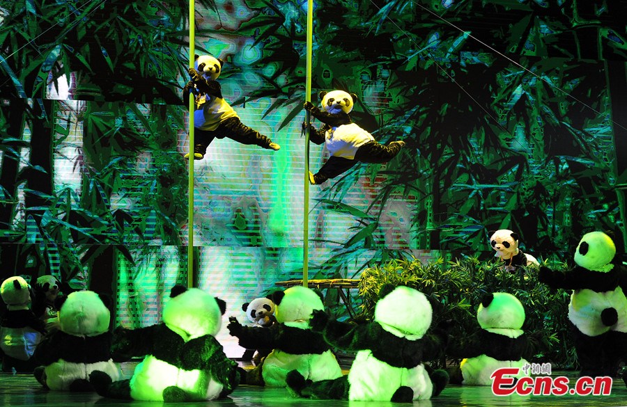 Las Vegas - a PANDA! kínai show első előadása - Pekingi Kacsa
