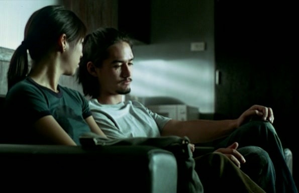 Shutter (2004) - Smoking Barrels