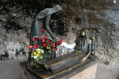 SZENT RITA ÉLETE (XVII. rész) A rózsacsoda - A Hajnal Szép Sugara