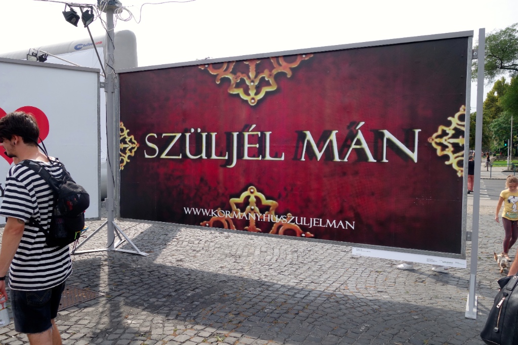 ARC: Szar az egész, de attól még ér röhögni - Egy nap a városban